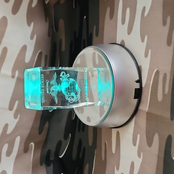 Art | 3d Laser Etched Crystal Cube With United States Marine Corps ...